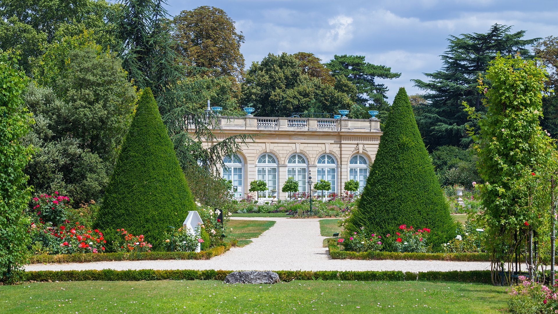 我们的“小黑本”巴黎旅游景点-多尔切斯特集合bob手机网页版官网